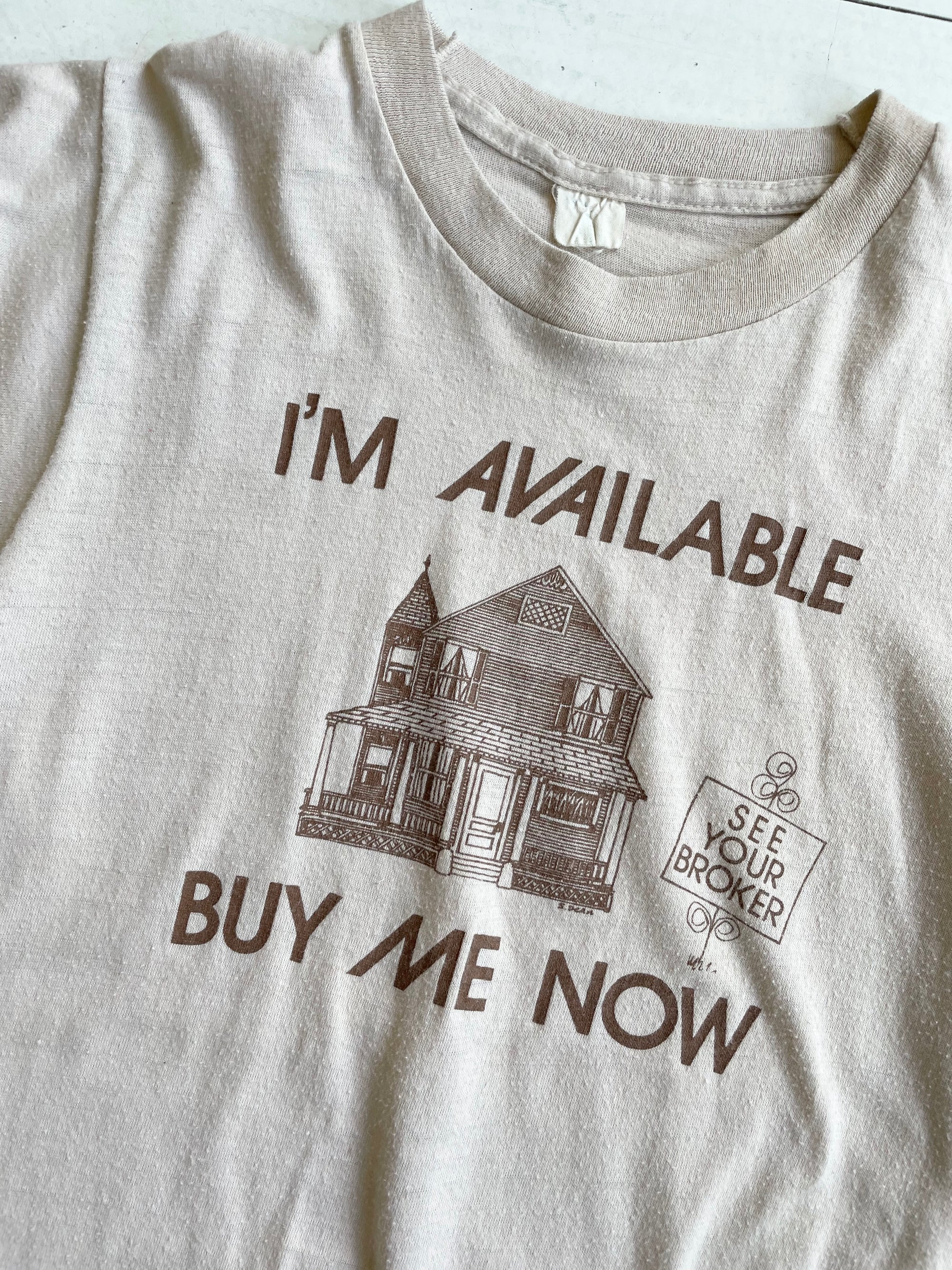 Buy Me Now Tee – DEAR GOLDEN