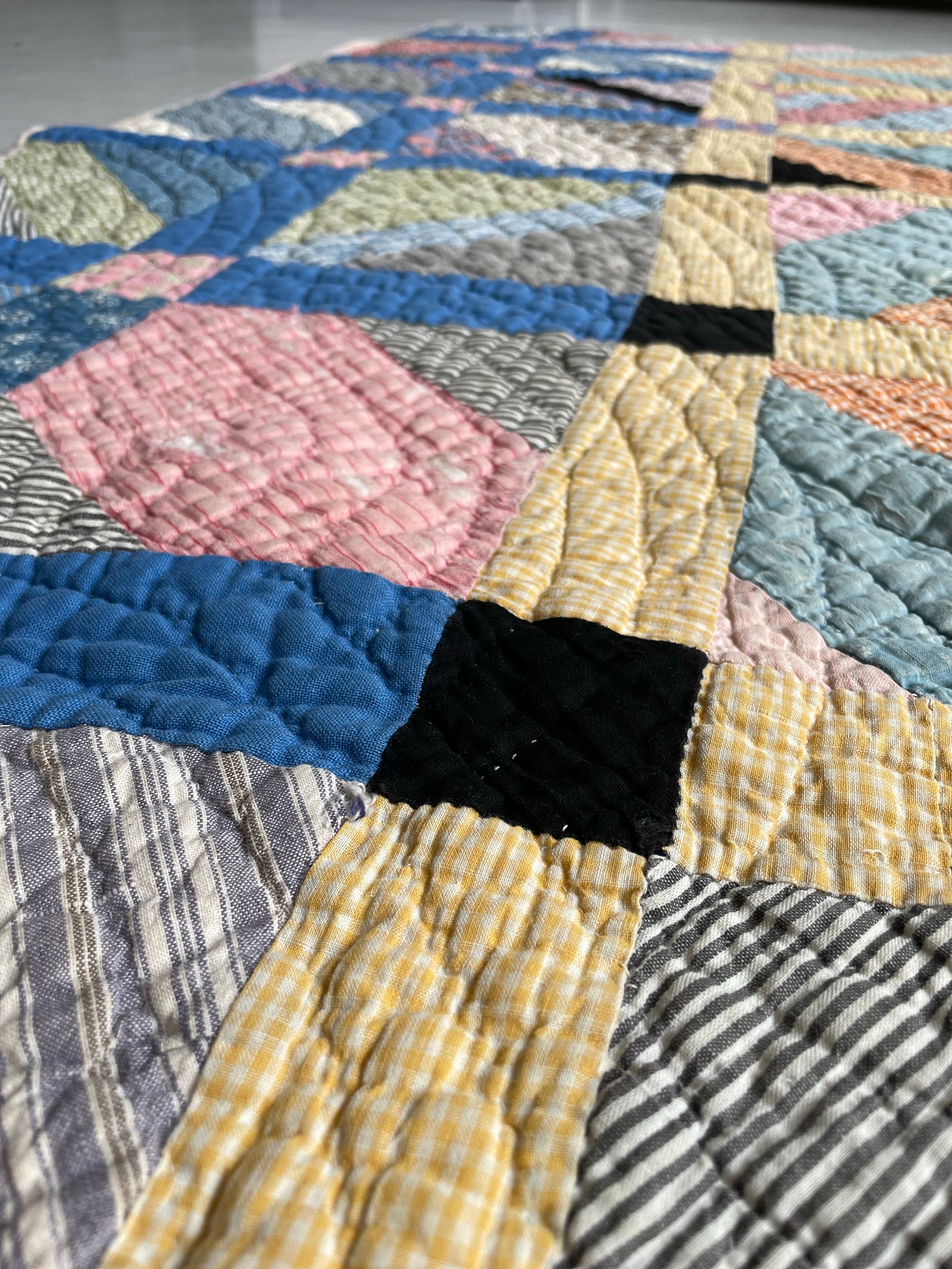 Roman Stripes Vintage Quilt – DEAR GOLDEN