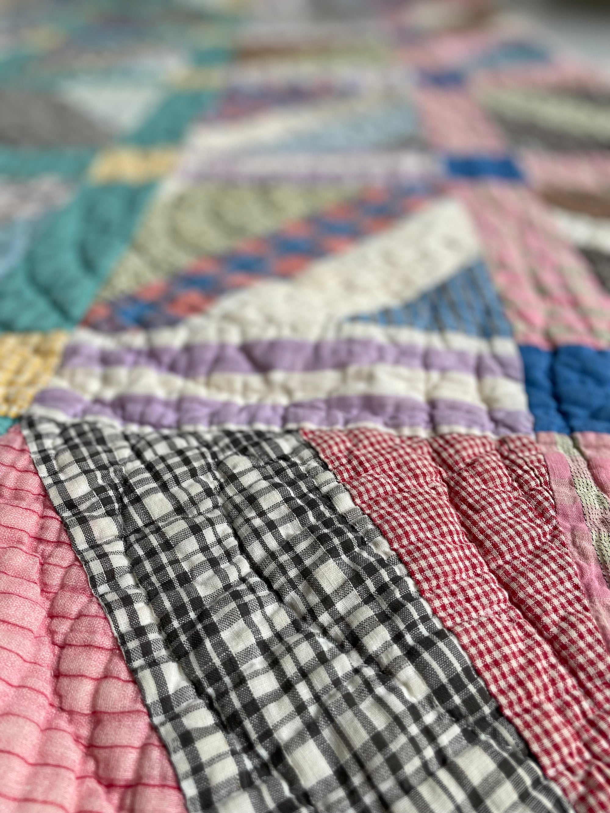 Roman Stripes Vintage Quilt – DEAR GOLDEN