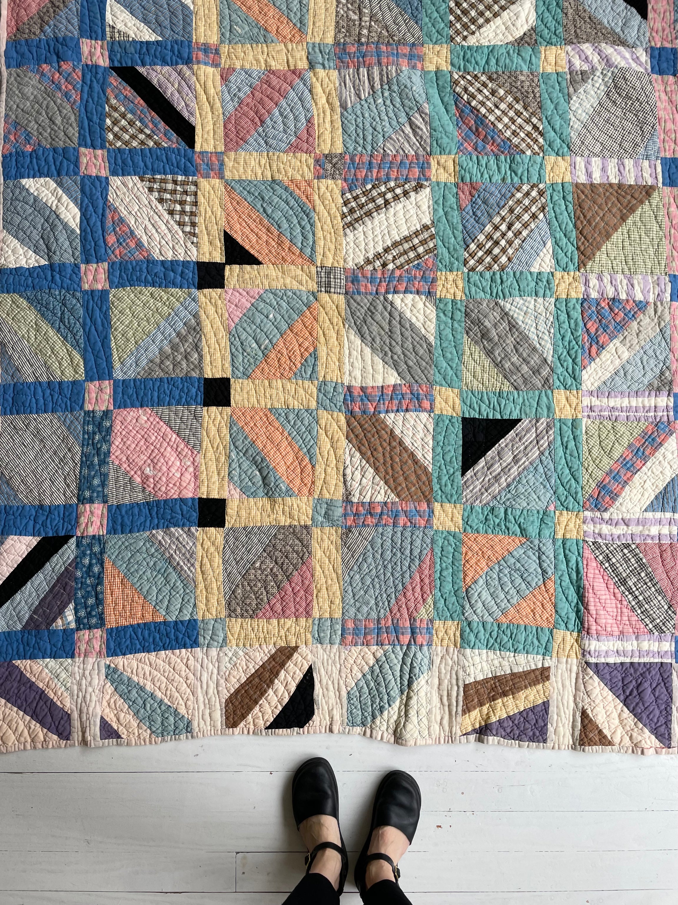 Roman Stripes Vintage Quilt – DEAR GOLDEN