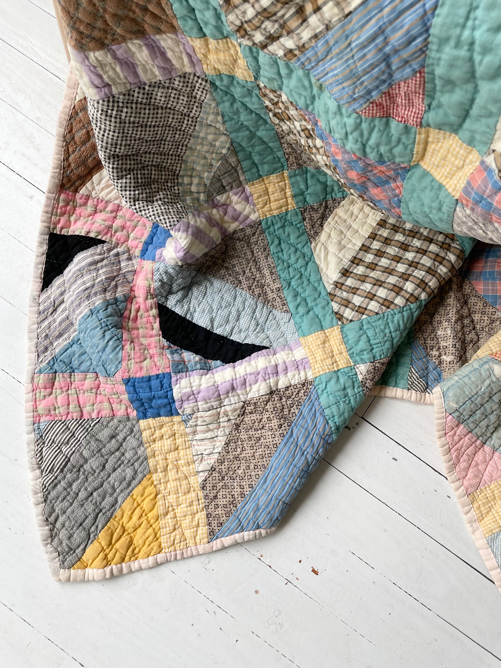 Roman Stripes Vintage Quilt – DEAR GOLDEN